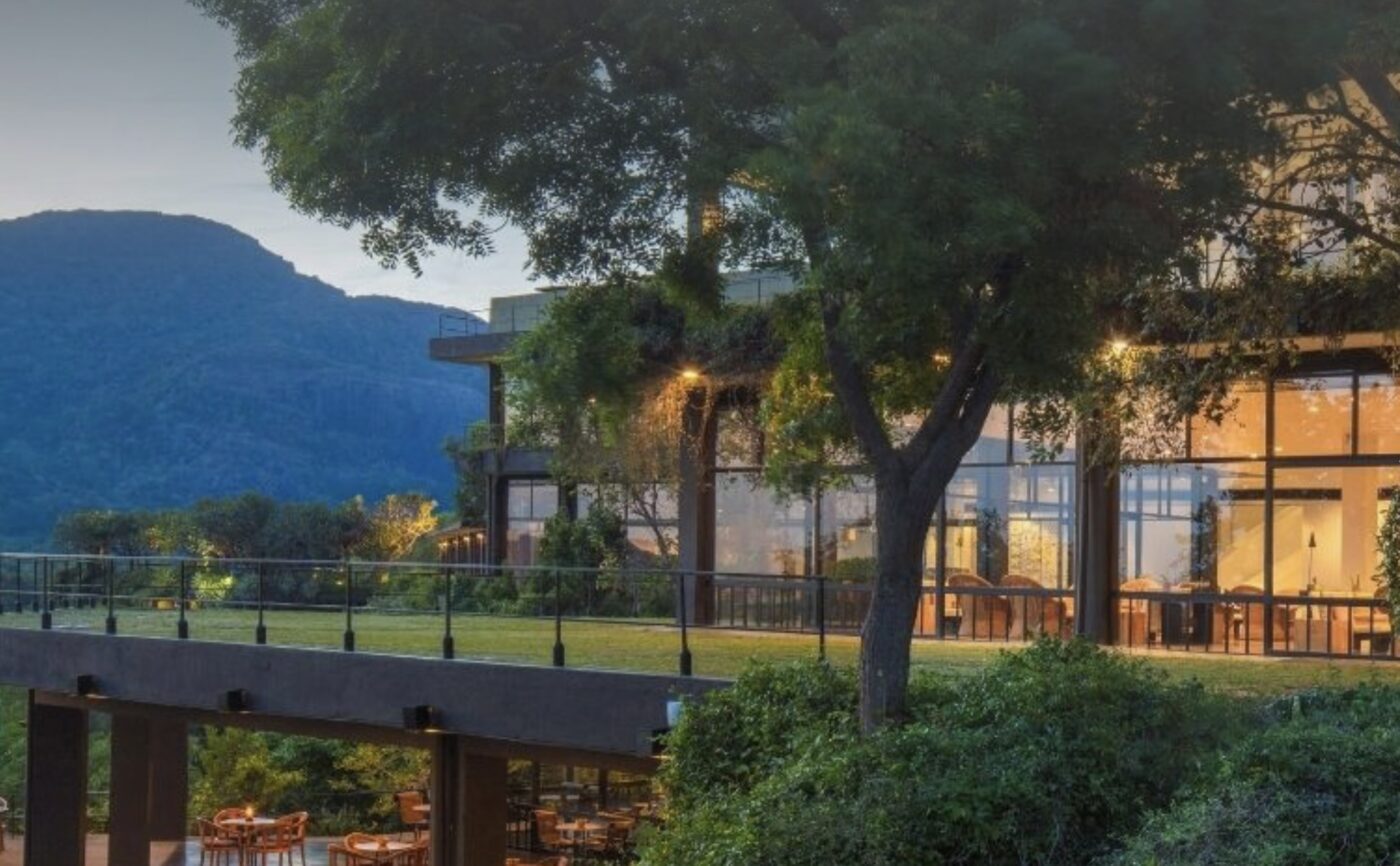 The homes of Geoffrey Bawa and Bevis Bawa in Sri Lanka